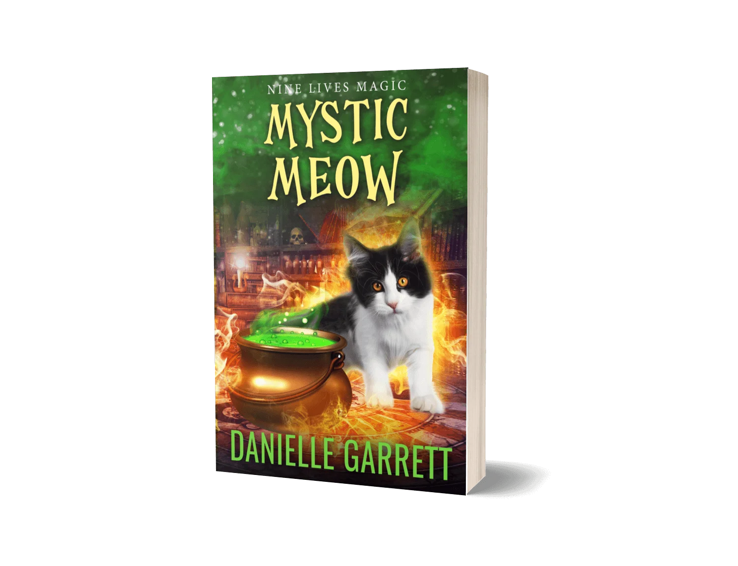 Mystic Meow (paperback) – Danielle Garrett